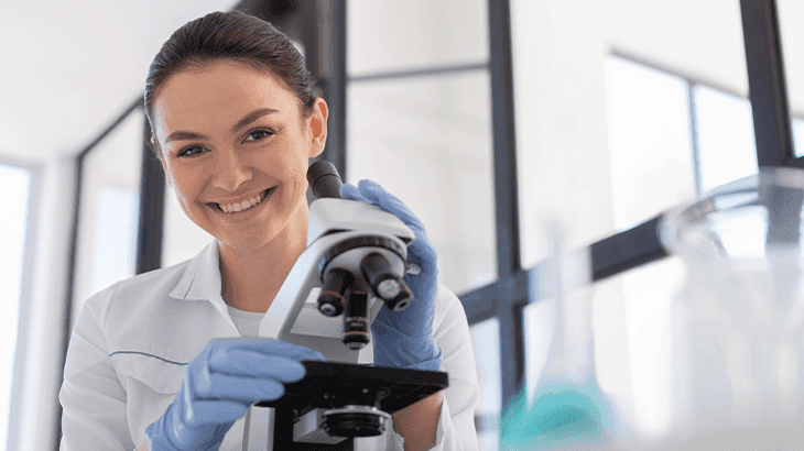 O que faz um biomédico?